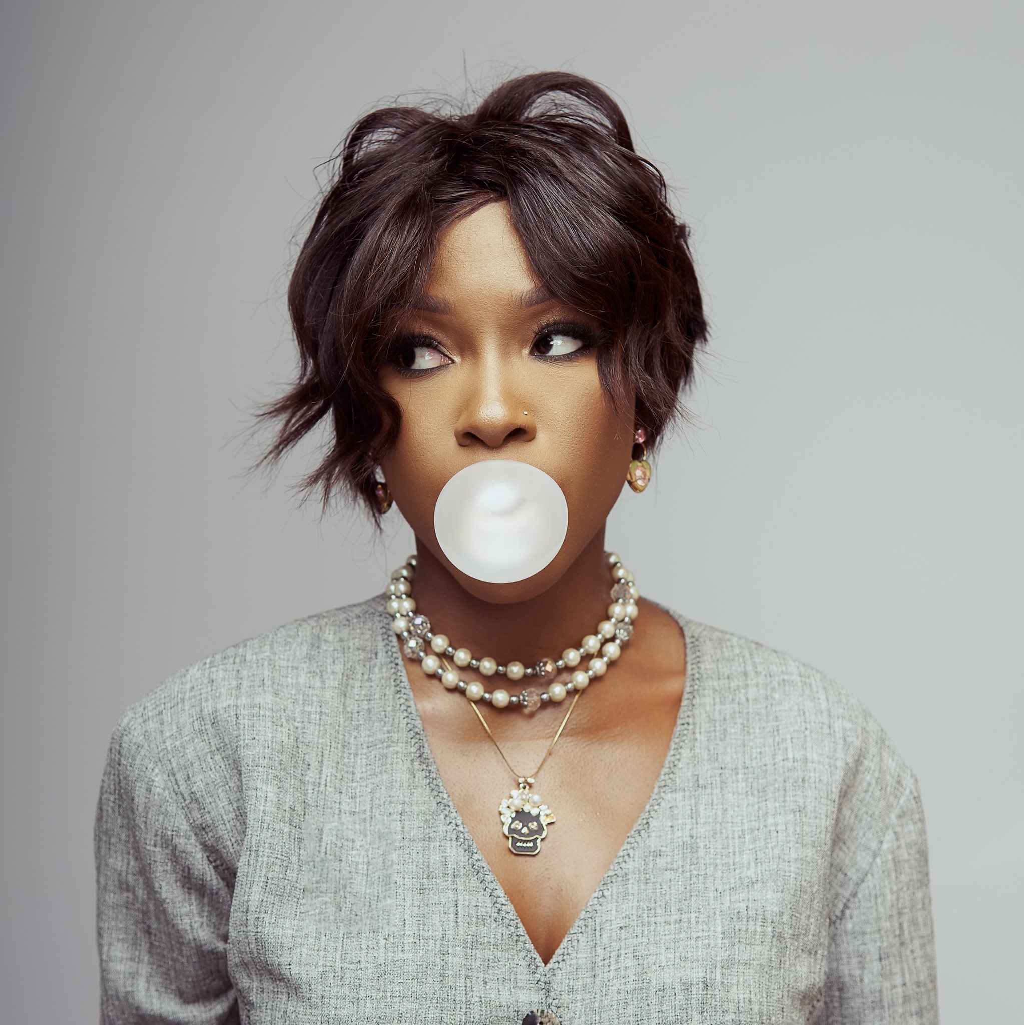 Upper Spotlight - Veeiye - The Upper Entertainment